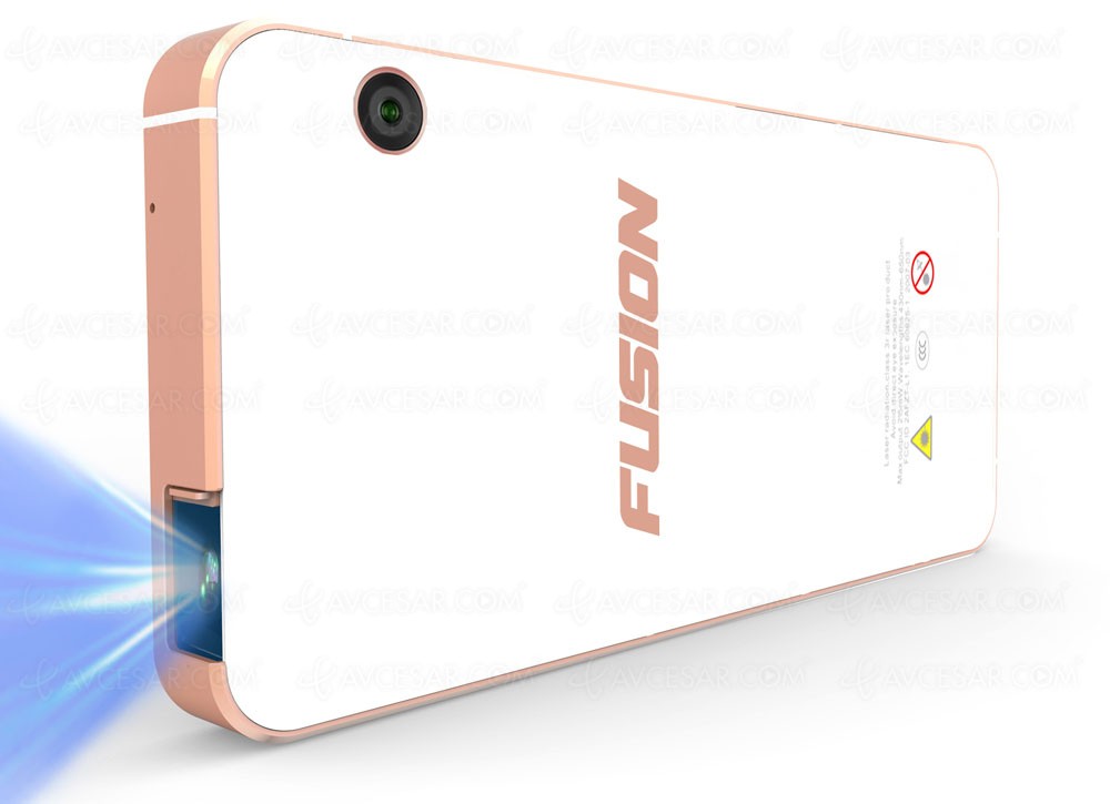 Fusion, smartphone avec vidéoprojecteur laser intégré